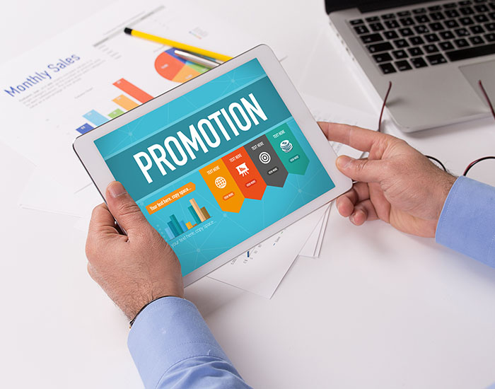 Kylie Jenner's Breast Augmentation: What Is the Dual Plane Technique ...